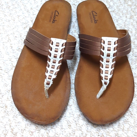 Clarks | Shoes | Clarks Bendable Flip Flops | Poshmark